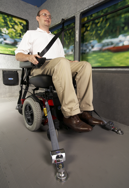 Sujetadores de sillas de ruedas | Sujetador Retráctil QET Deluxe Q'straint